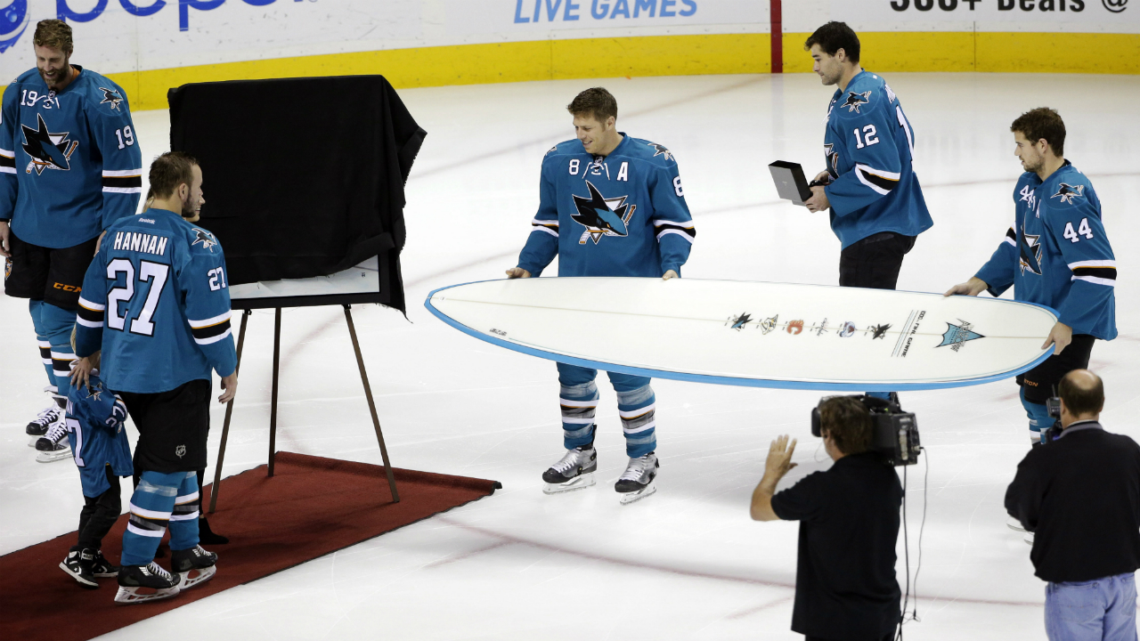 Scott Hannan announces his retirement after 16 seasons