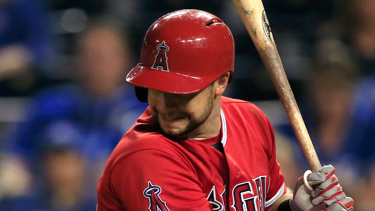 Angels trade disappointing OF Daniel Nava to Royals | 15 Minute News