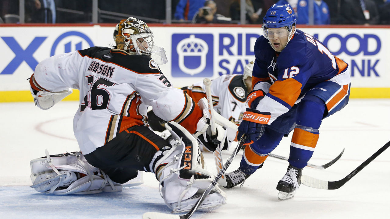 Josh Bailey scores OT winner as Islanders edge Ducks | 15 Minute News