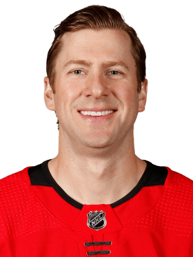 Blackhawks sign goalie Jeff Glass to two-year deal