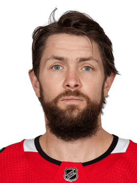Senators sign F Zack Smith to four-year extension
